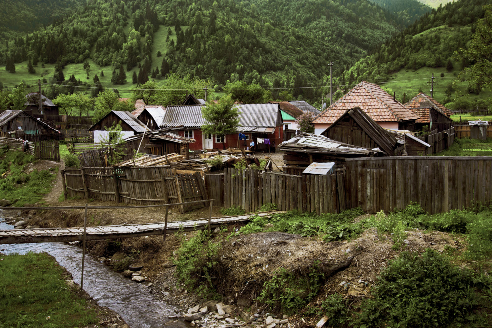 Romani people in Romania - Andrea Peter Fly Photography